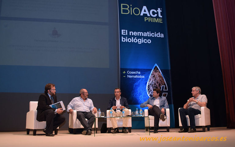 El control biológico bajo suelo. Bayer lanza el nematicida BioAct Prime ...